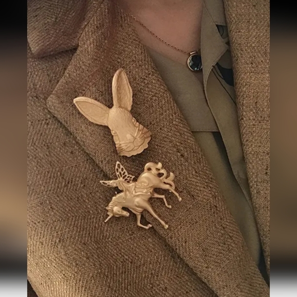 Jewelry | Bunny Rabbit Brooch Pin Matte Gold Vintage Style Victorian ...